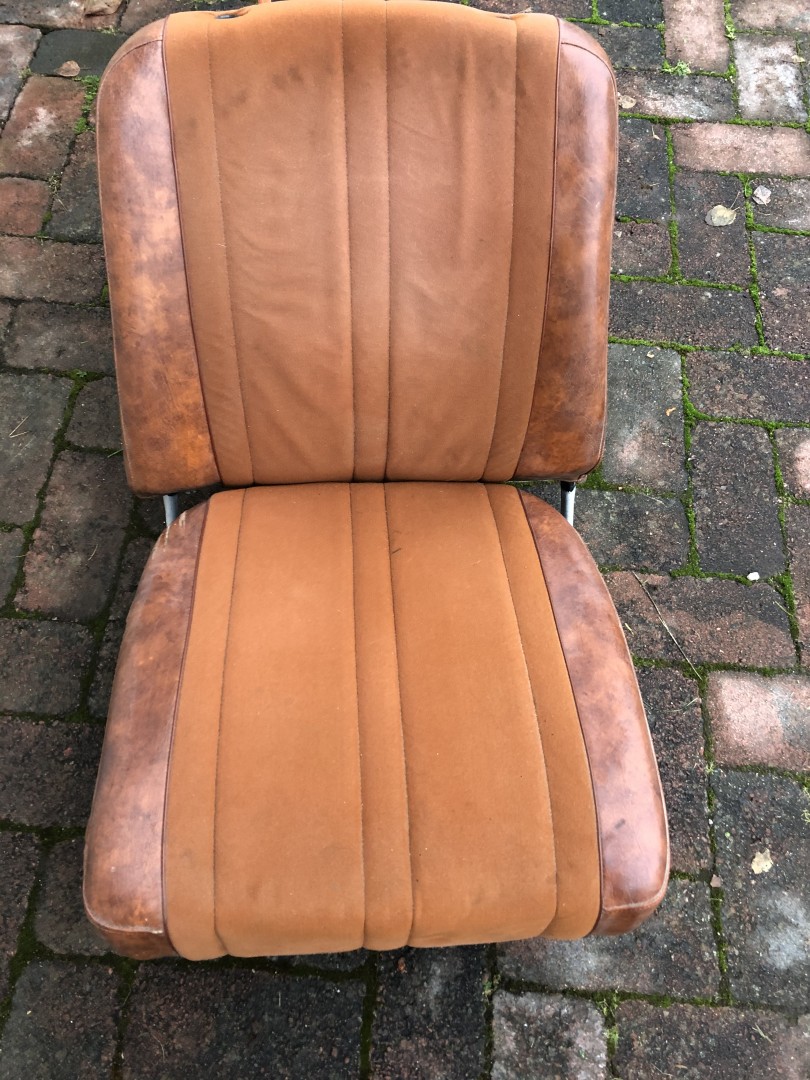 Såld - Brun stol Saab 95 96 - Saabklubben